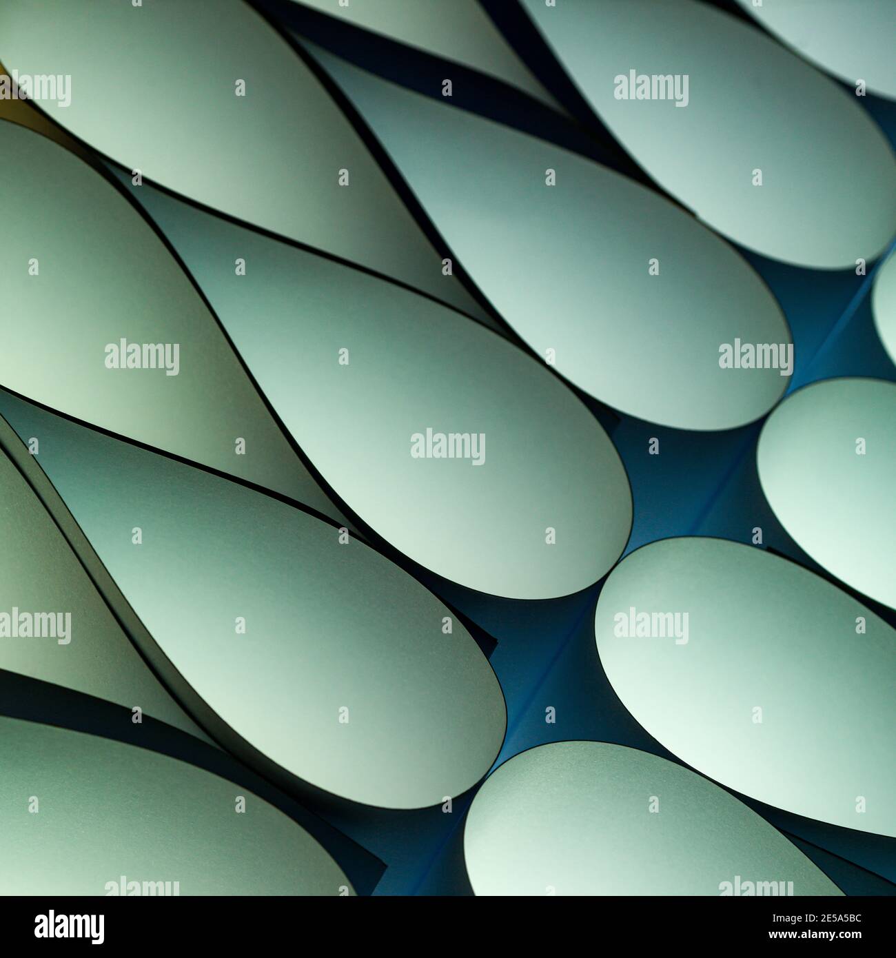 Curved shapes hi-res stock photography and images - Alamy