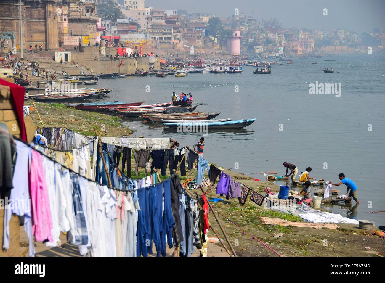 Washing Line, Laundry, Boats on the Ganges River, Ghats, Varanasi ...