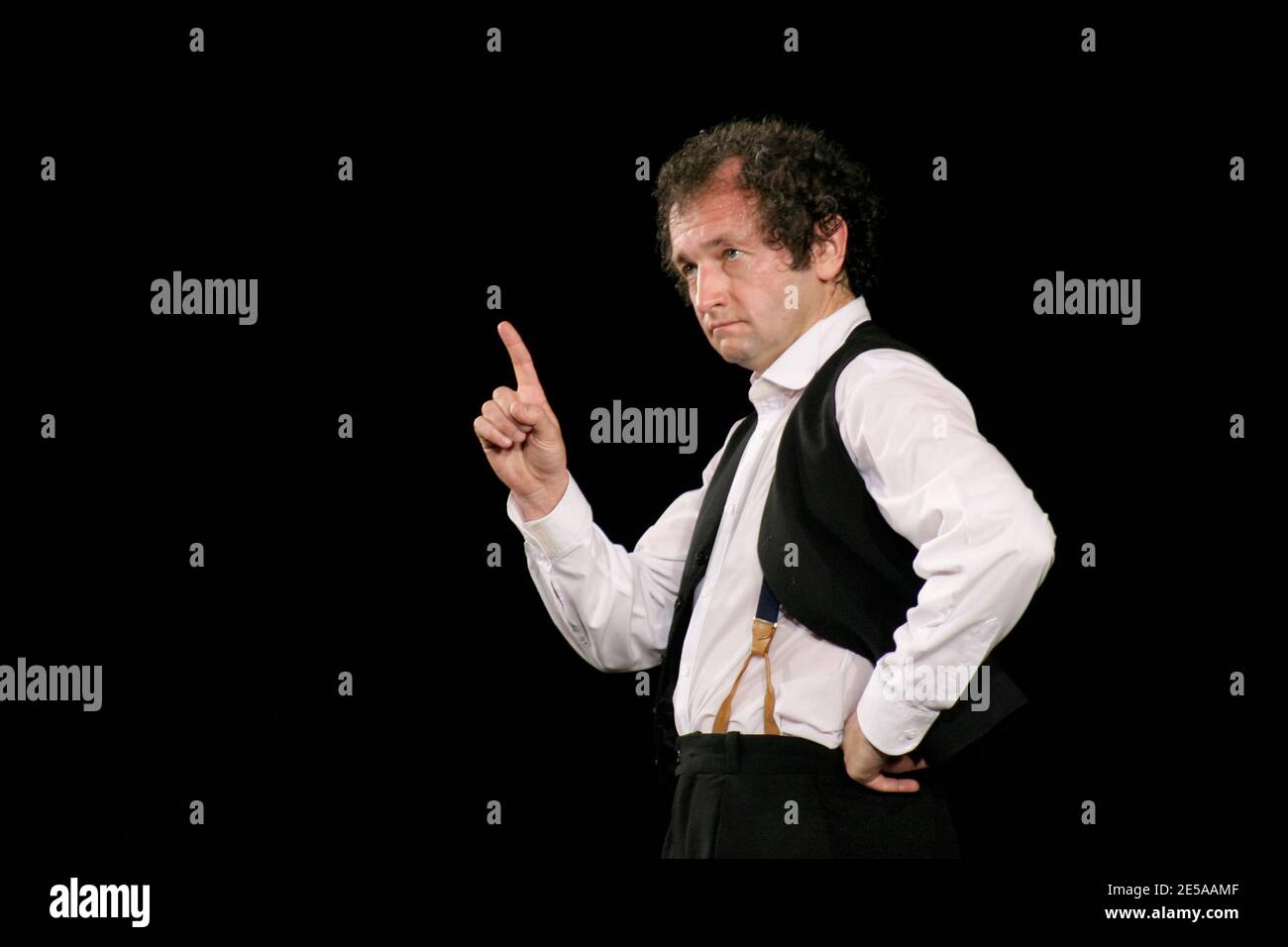 Romanian pantomime artist Dan Puric performing in a one-man show Stock ...