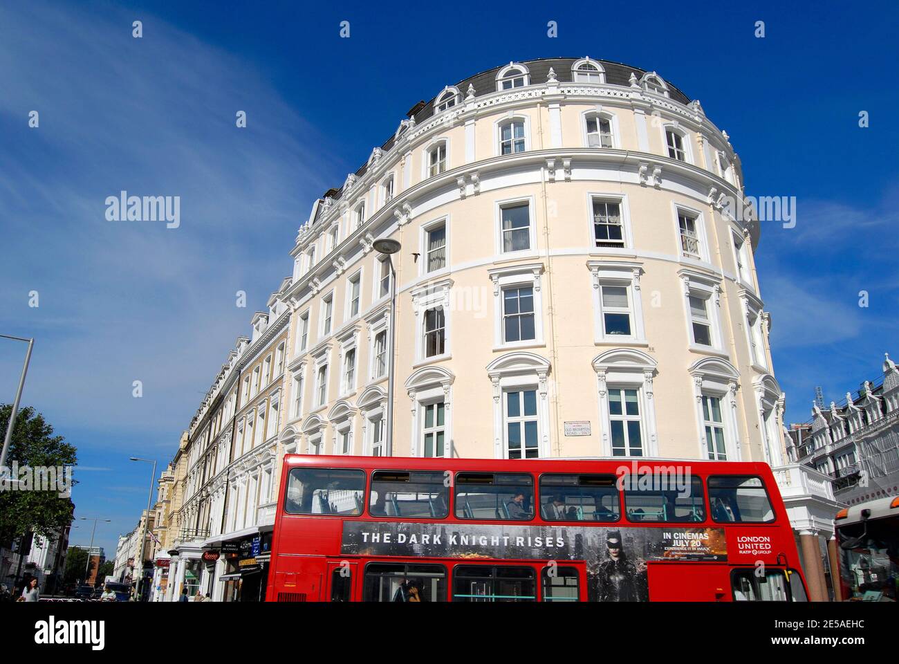 London traditional red brick buildings hi-res stock photography and ...