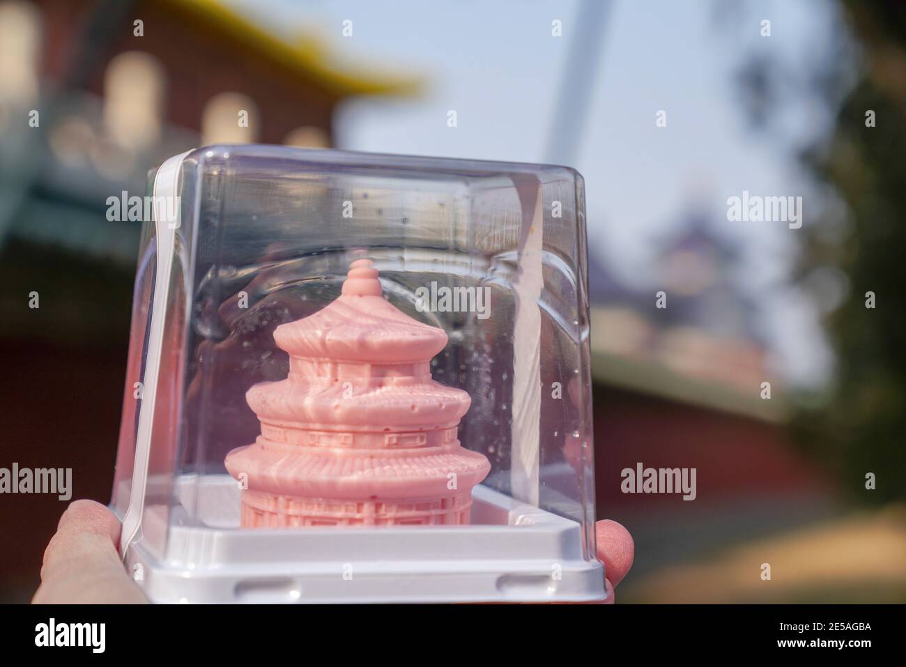The Temple of Heaven launches a limited mousse cake in shape of the ...