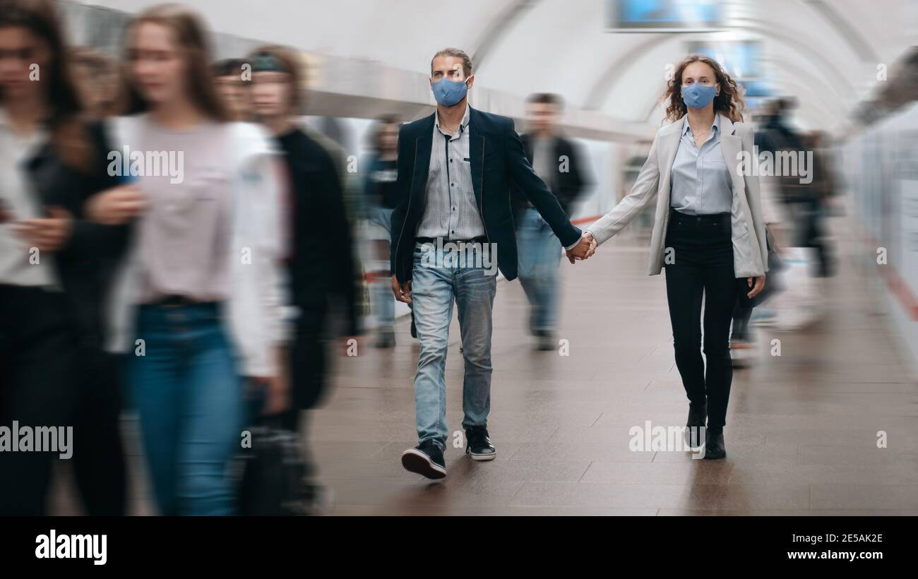 Running subway crowd hi-res stock photography and images - Alamy