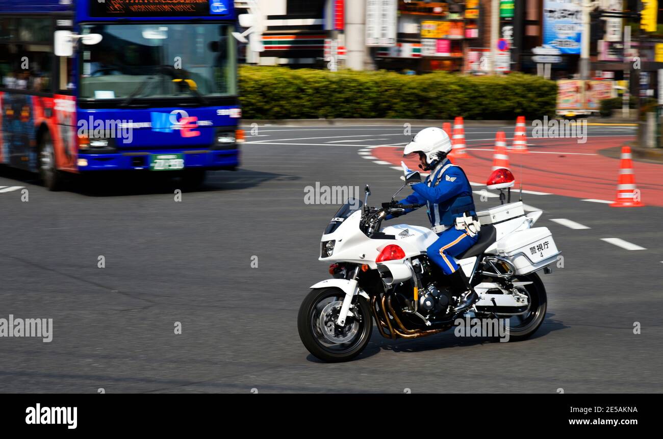 Traffic police japan hi-res stock photography and images - Alamy