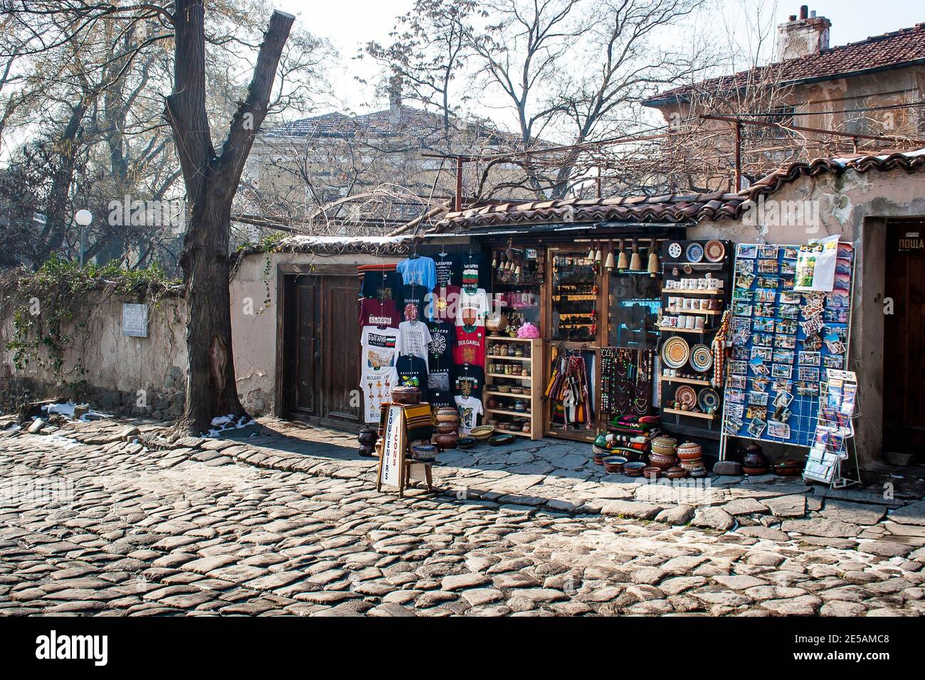 A souvenir shop selling traditional Bulgarian pottery from the Troyan ...