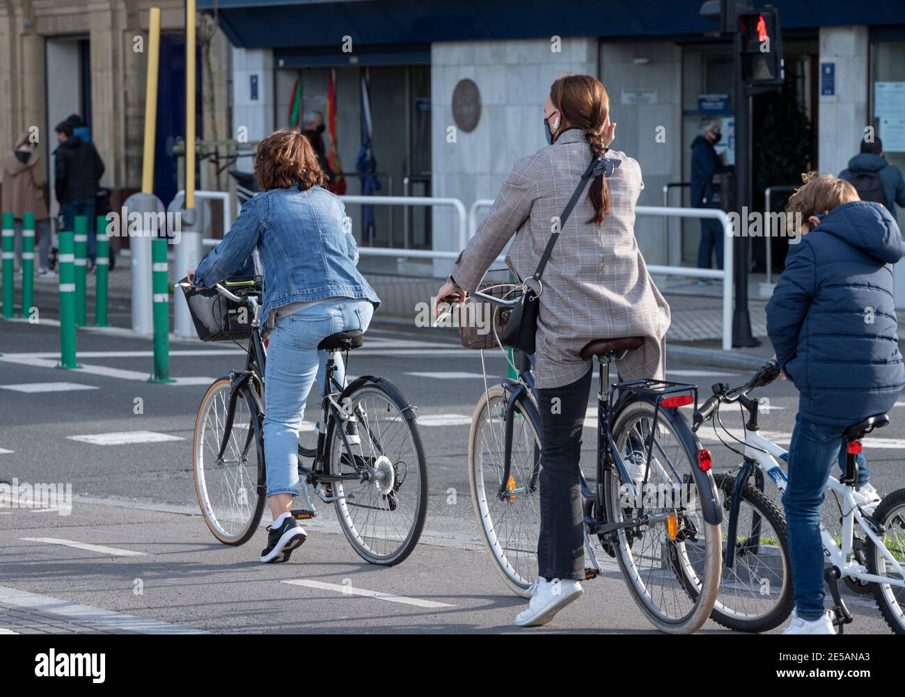 cyclists in the city Stock Photo - Alamy