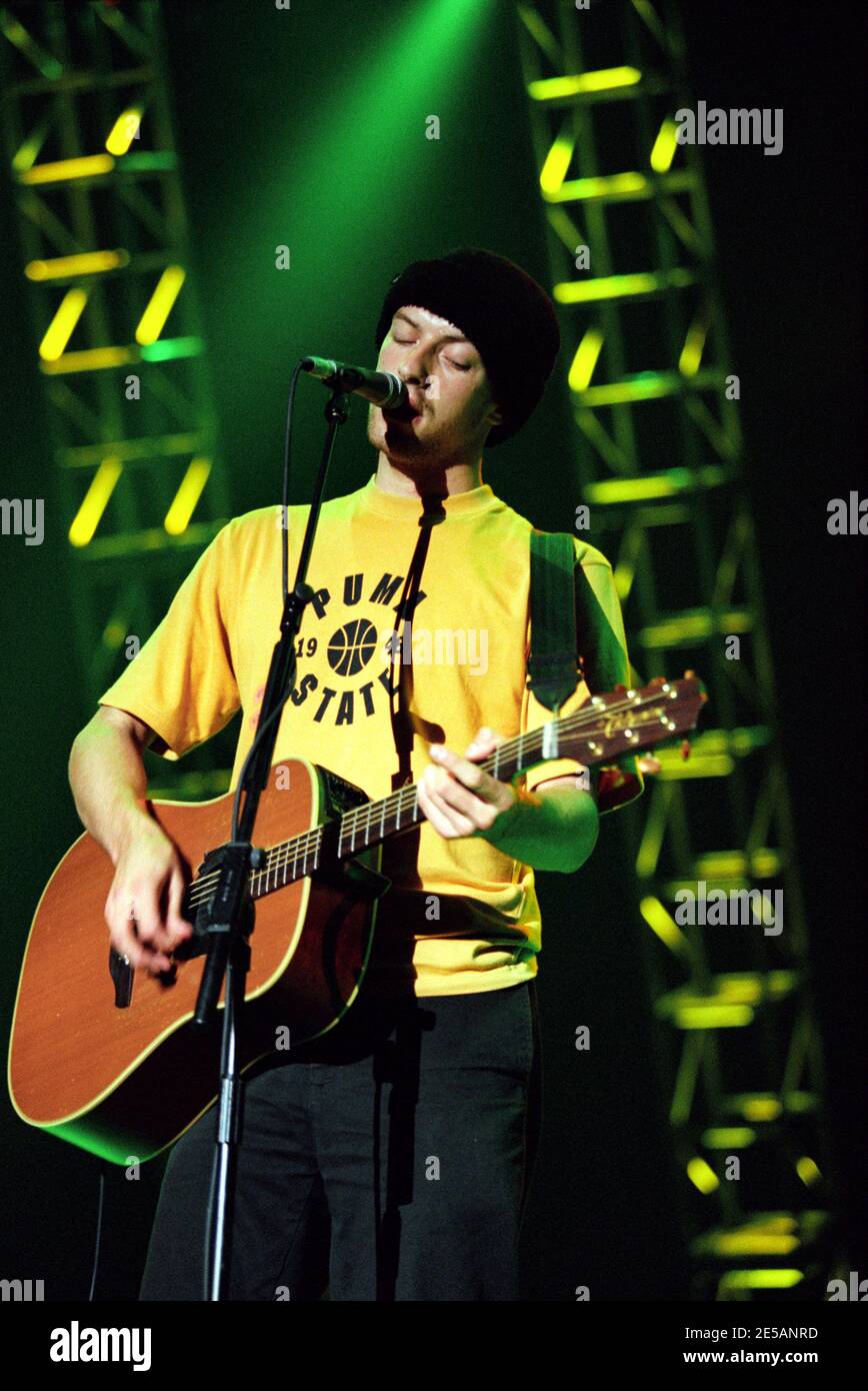 Coldplay 2000 hi-res stock photography and images - Alamy