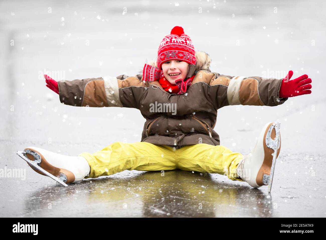 Boy fell down hi-res stock photography and images - Alamy