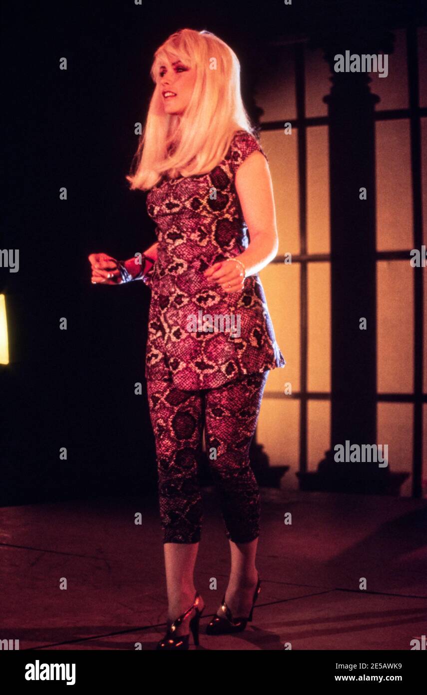 Blondie debbie harry 1982 hi-res stock photography and images - Alamy