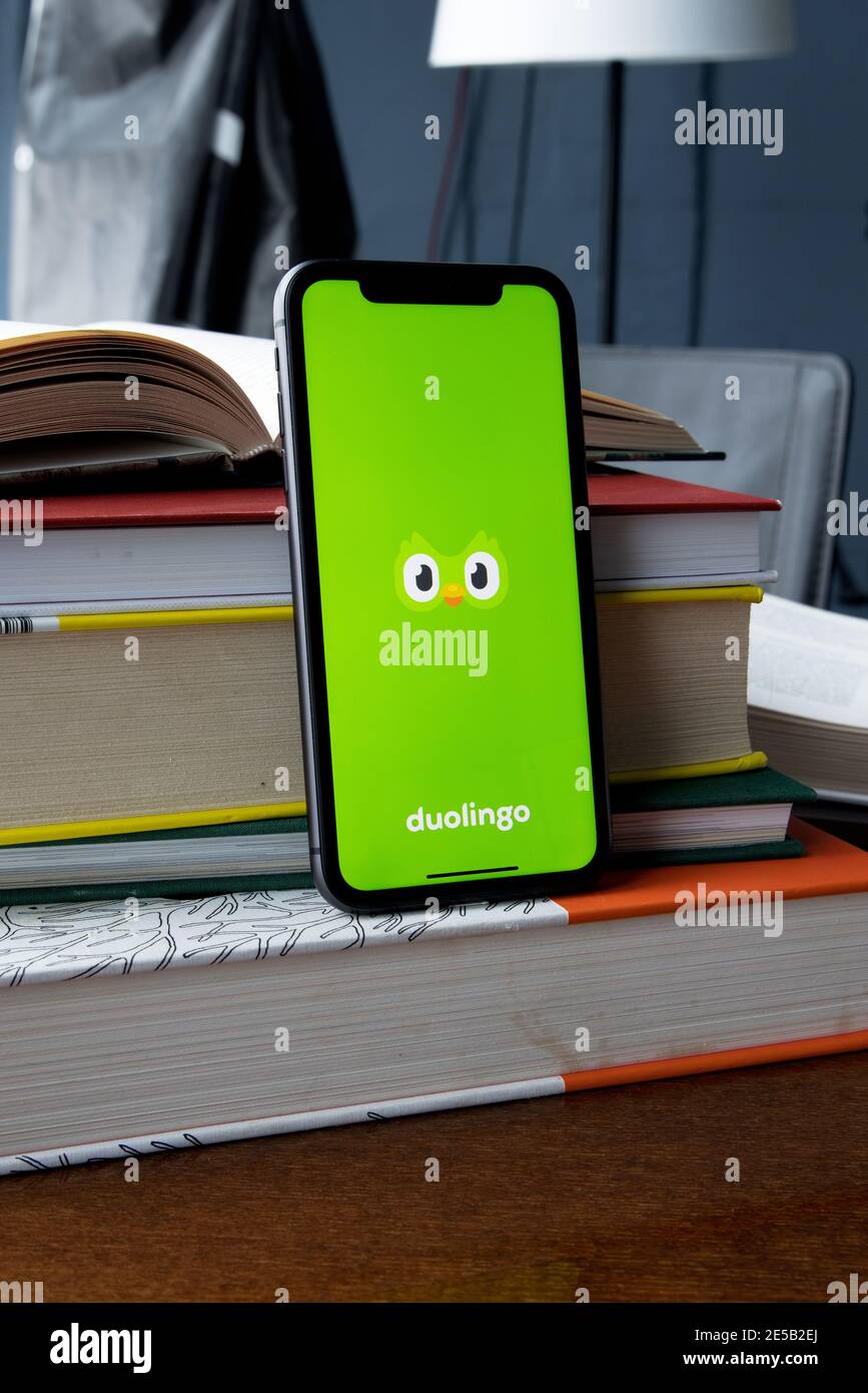 Duolingo app hi-res stock photography and images - Alamy