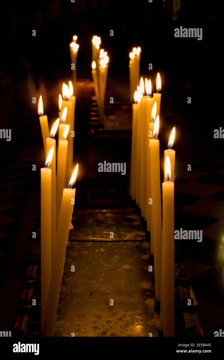 candles in church Stock Photo - Alamy