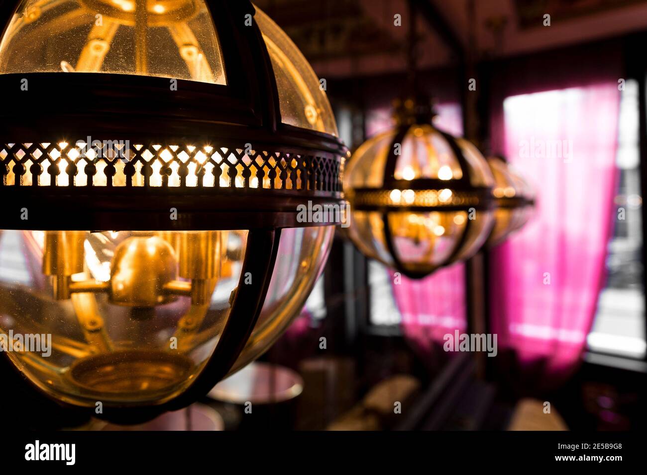 Lamp, hotel lounge, light Stock Photo - Alamy