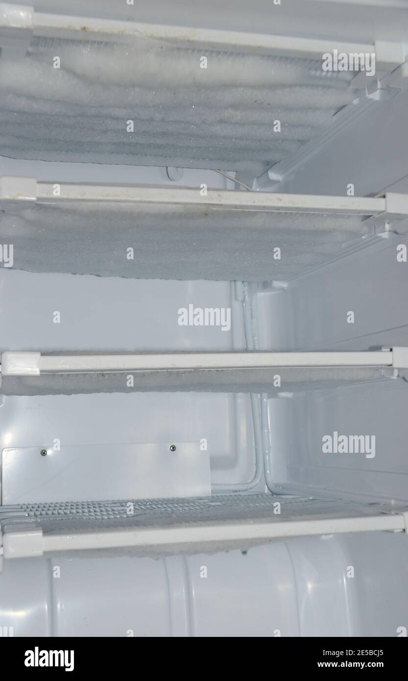 Empty freezer hi-res stock photography and images - Alamy