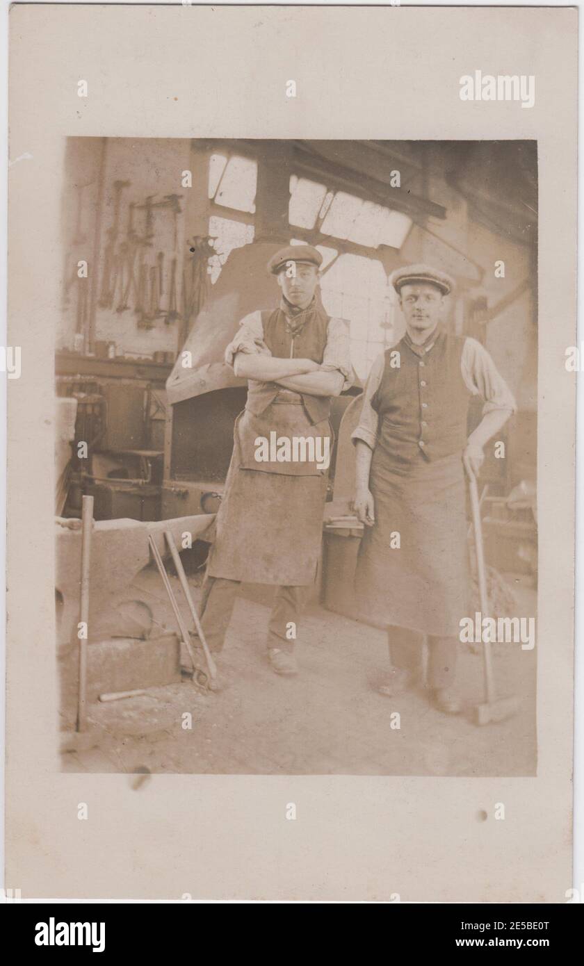 Blacksmith 1900s hi-res stock photography and images - Alamy