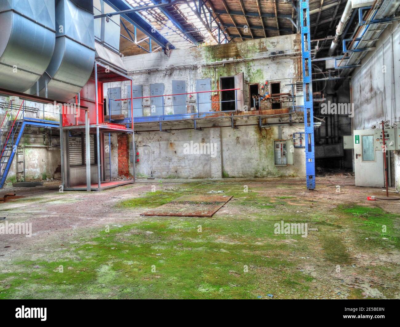 The old GDR factory hall Stock Photo - Alamy