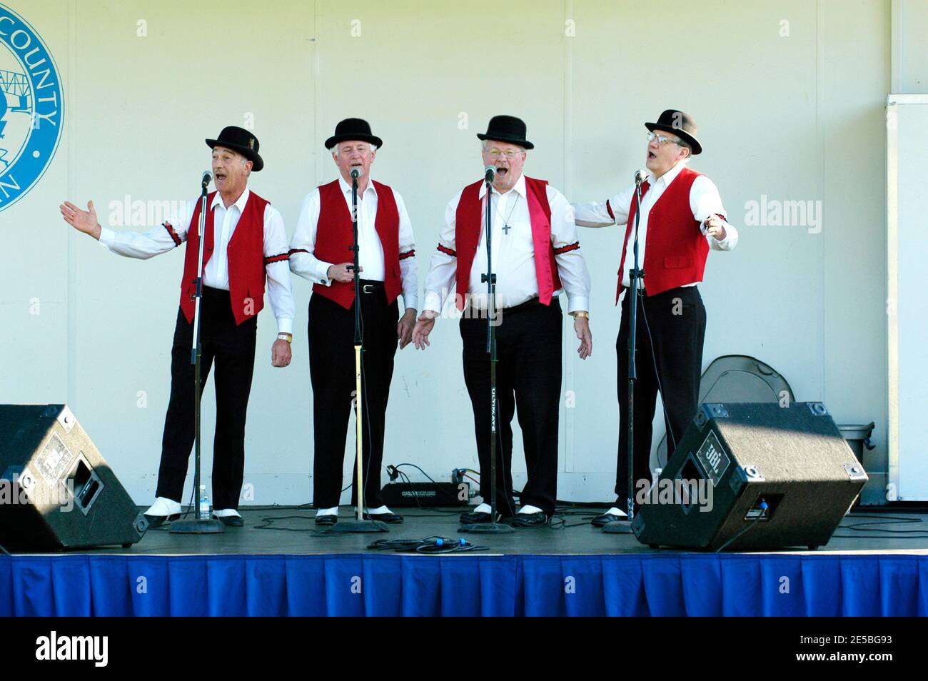 Barbershop quartet hi-res stock photography and images - Alamy