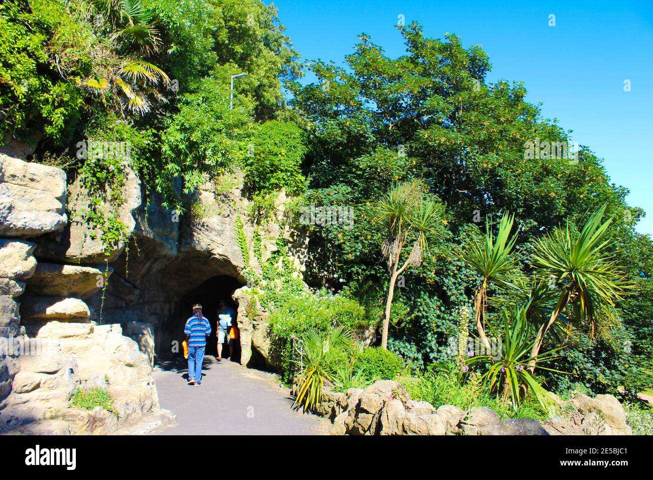 The Zig Zag walk in Folkestone is a fantastic scenic walk placed ...