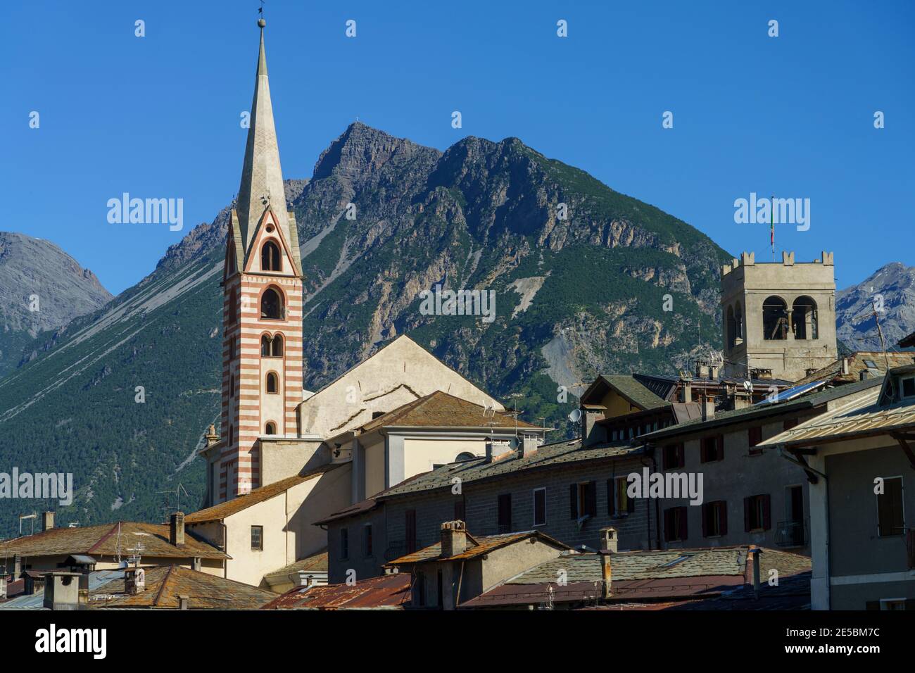 Old buildings bormio hi-res stock photography and images - Alamy