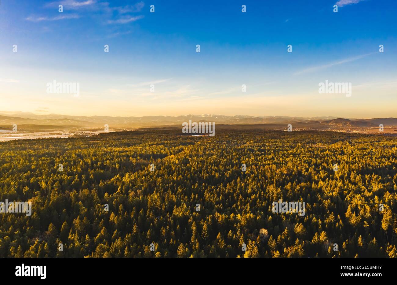 Aerial sun flare wilderness view hi-res stock photography and images ...