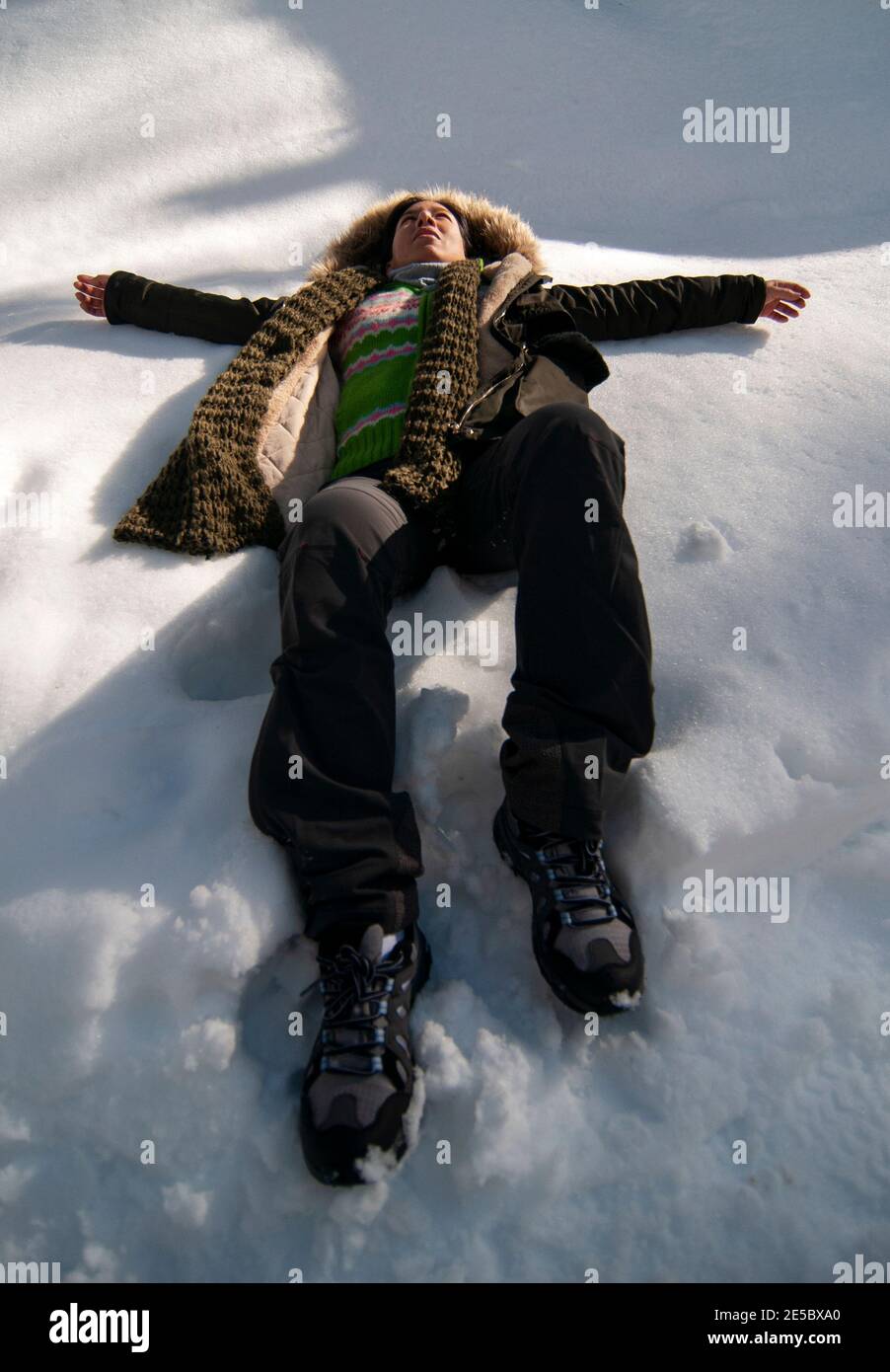 Happy snow hi-res stock photography and images - Alamy