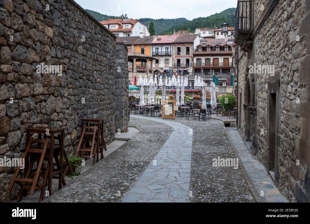 Traditional architecture in town potes hi-res stock photography and ...