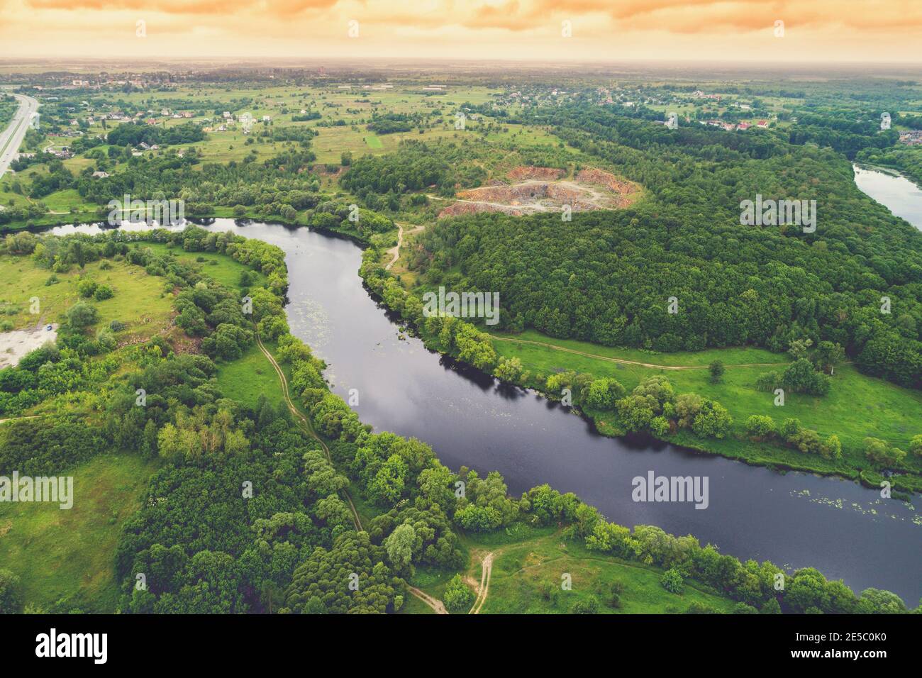 Green fields and trees with winding river hi-res stock photography and ...