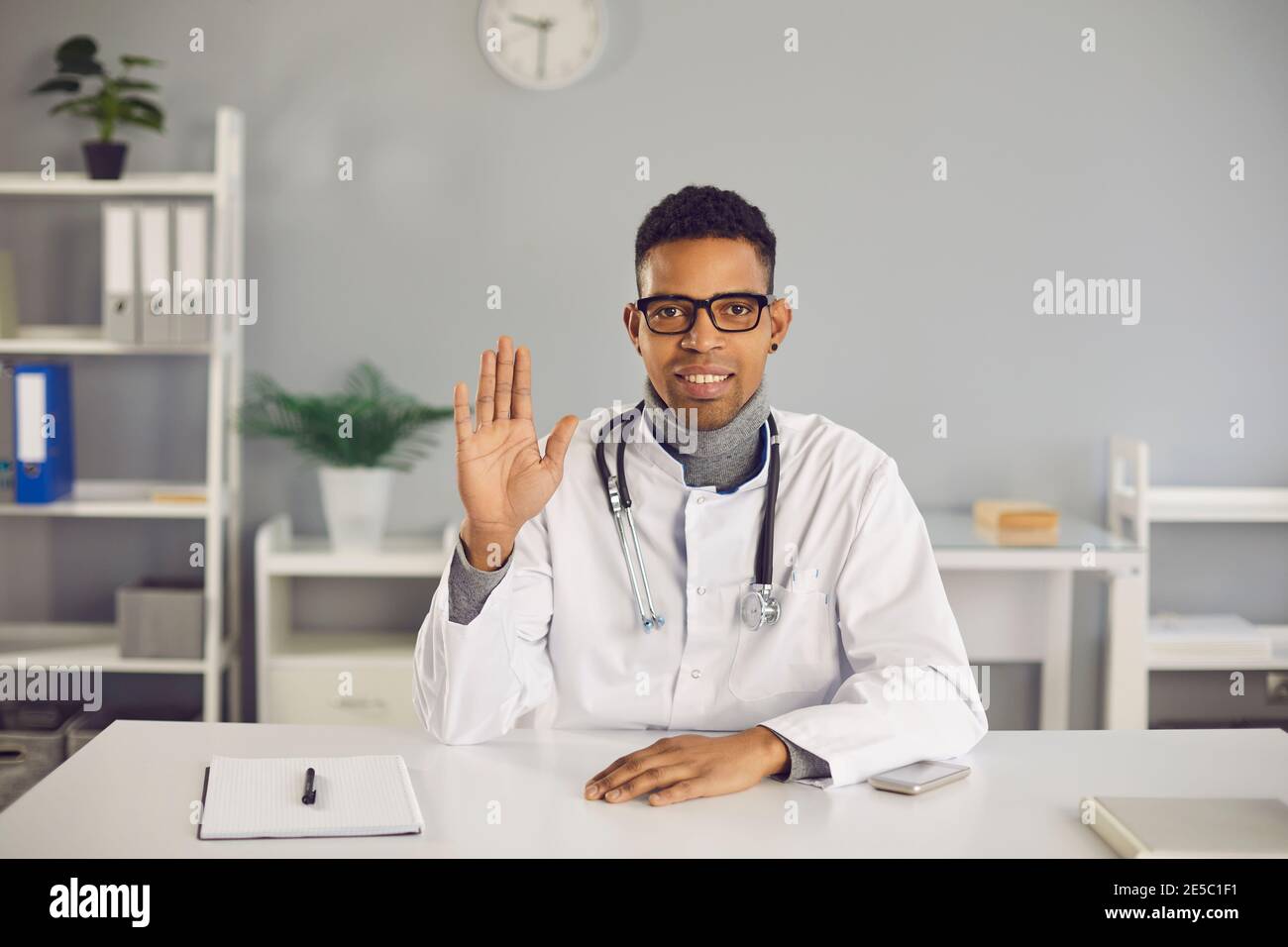 Wave hand hi-res stock photography and images - Alamy