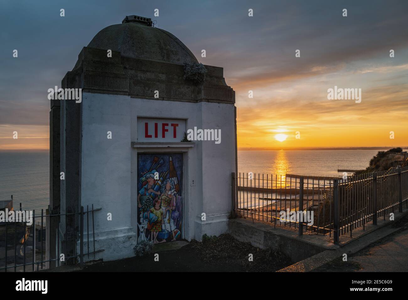 Historic lift victorian ramsgate hi-res stock photography and images ...