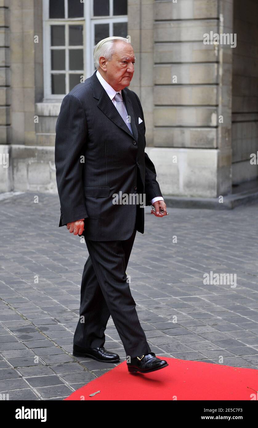 Christian Poncelet arrives at ceremony where the amendment to the ...