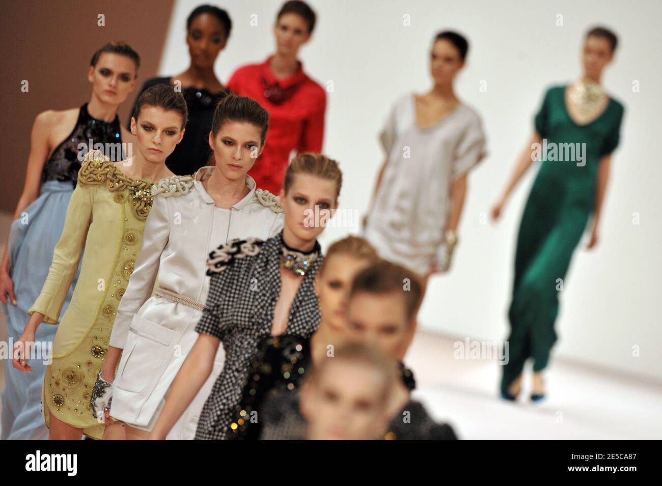 Valentino spring 2008 ready to wear hi-res stock photography and images ...