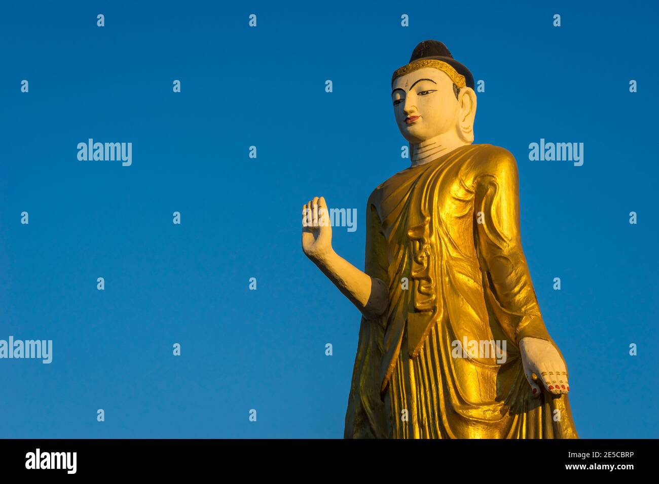 Lower chindwin hi-res stock photography and images - Alamy