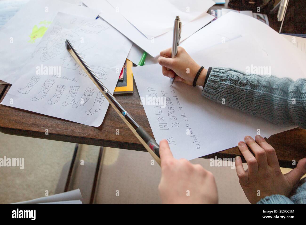 Children family on a concert hi-res stock photography and images - Alamy