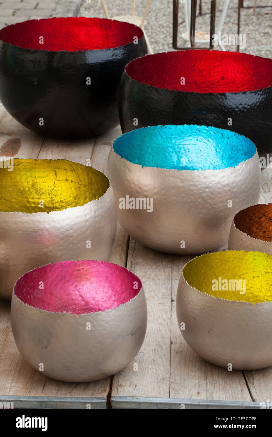 Metal bowls hi-res stock photography and images - Alamy