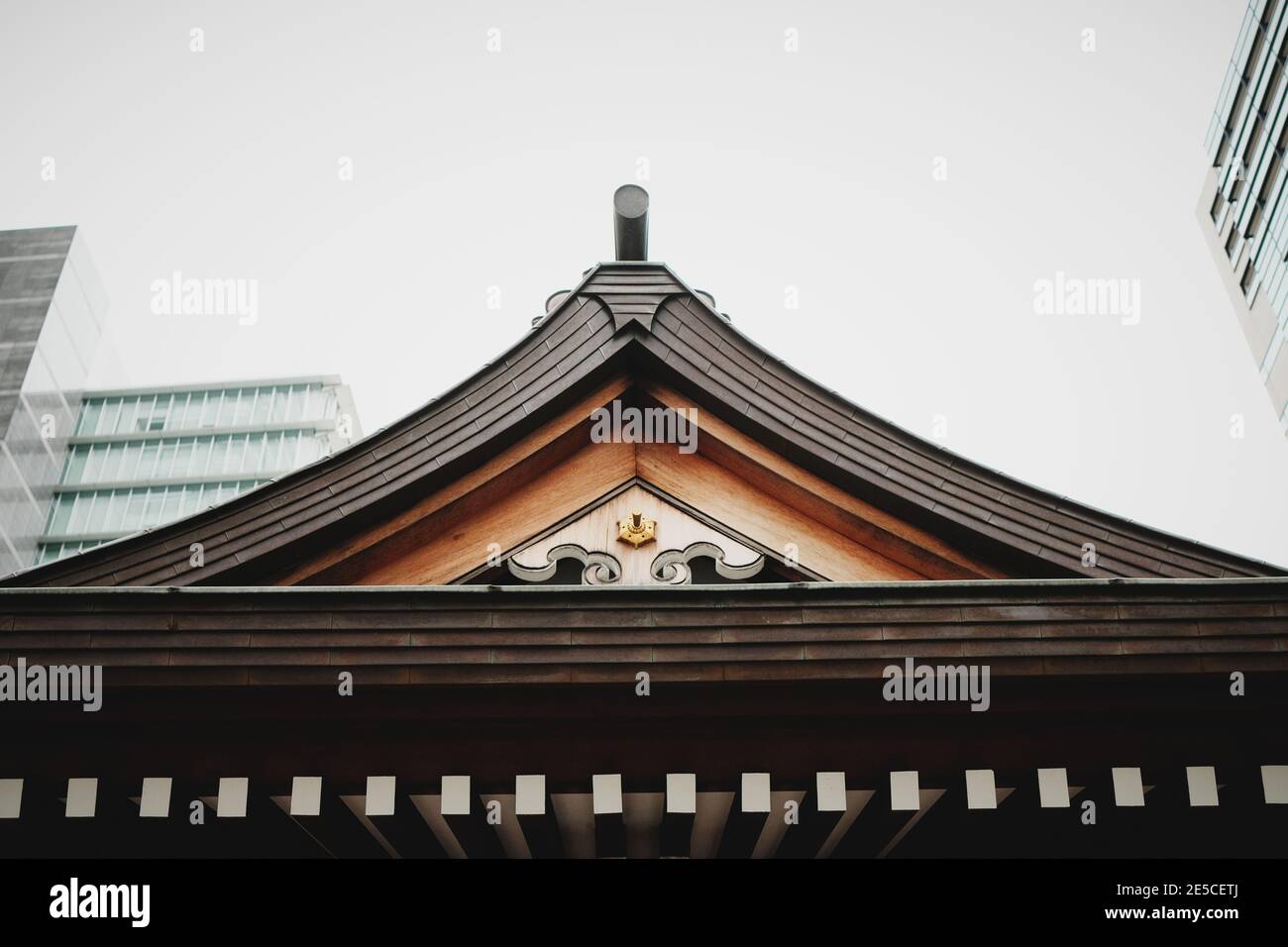 Traditional Japanese Roof in Tokyo, Japan Stock Photo - Alamy