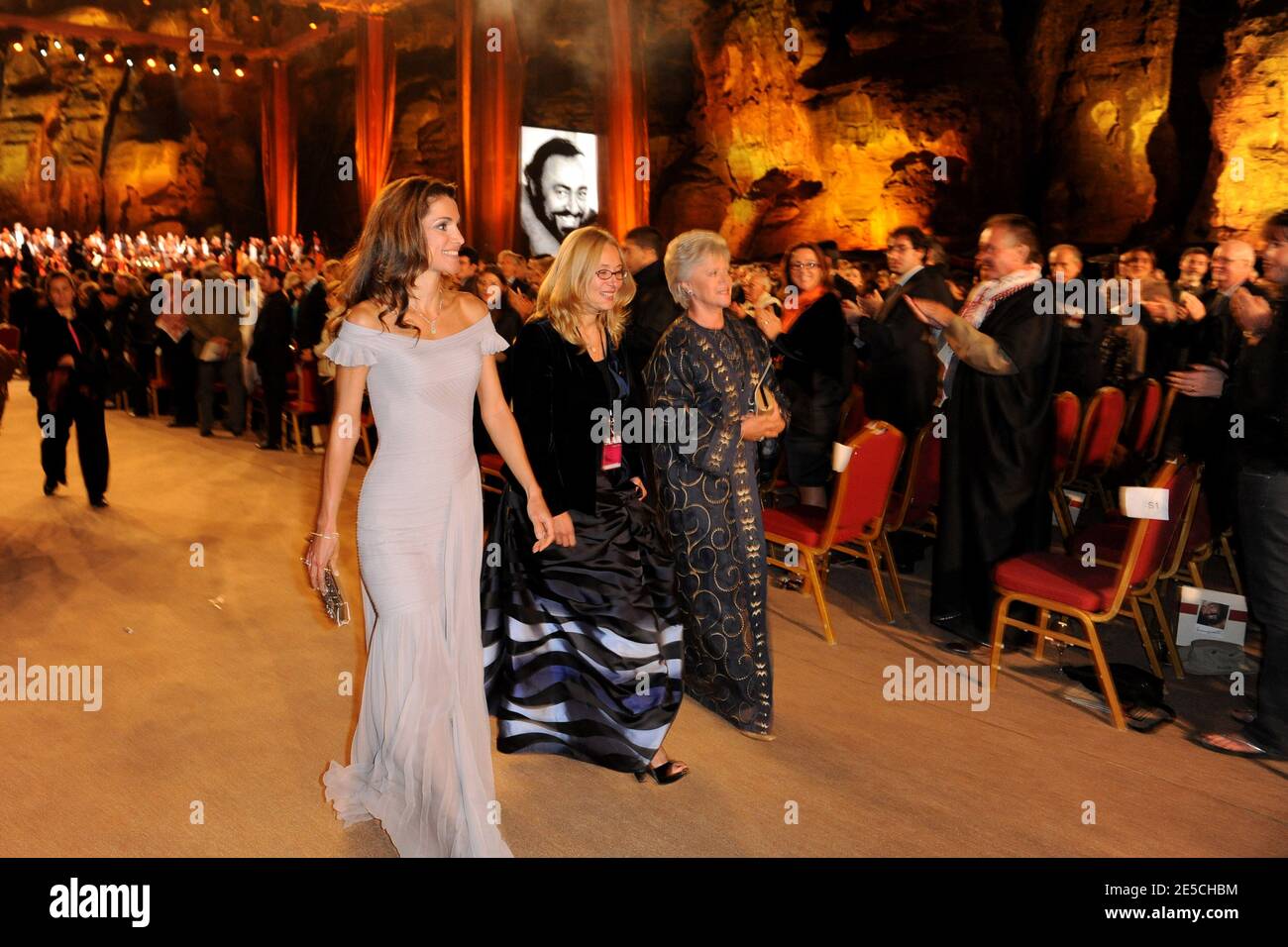Princess muna and queen rania hi-res stock photography and images - Alamy