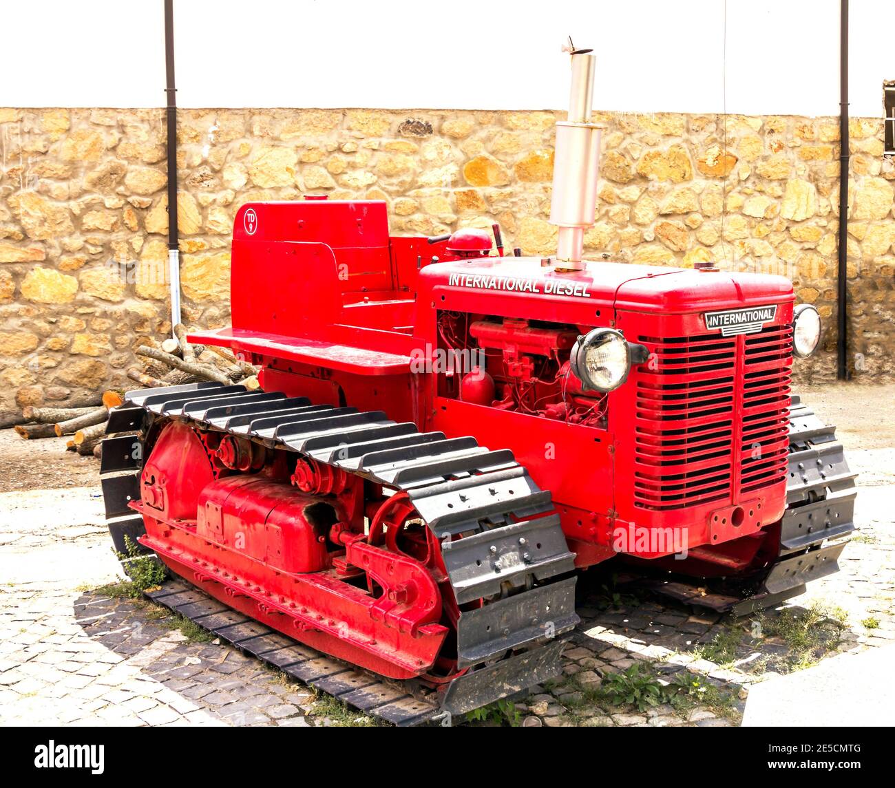 International TD 9 tractor on display Stock Photo - Alamy