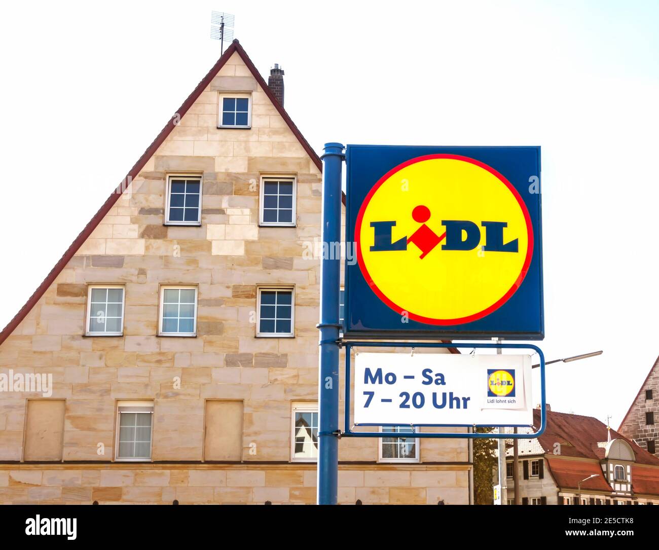 LIDL Supermarket Chain Sign - LIDL is a German global discount ...