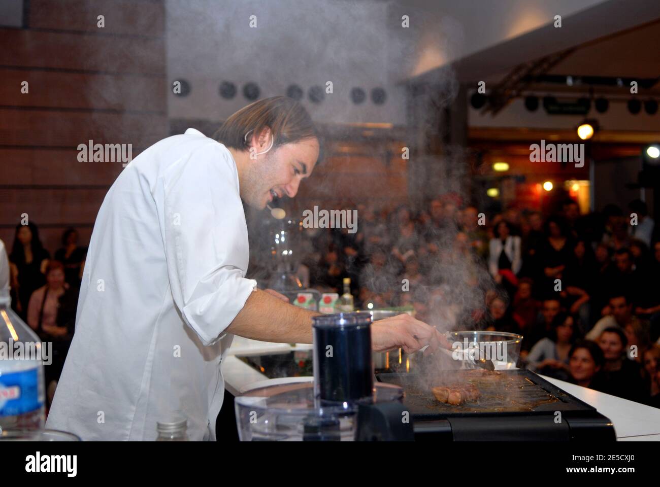 Oui chef lignac hi-res stock photography and images - Alamy