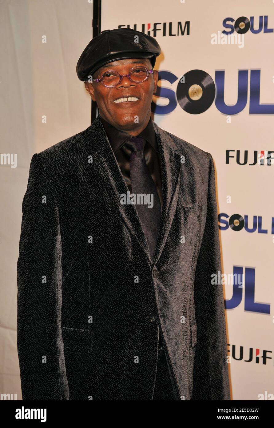 Plan de beret hi-res stock photography and images - Alamy