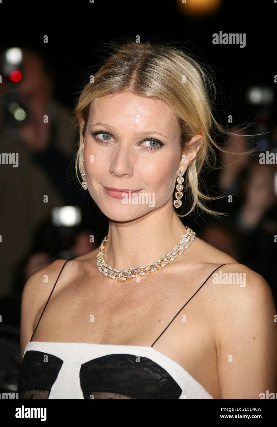 Actress Gwyneth Paltrow arriving on the red carpet before the screening ...