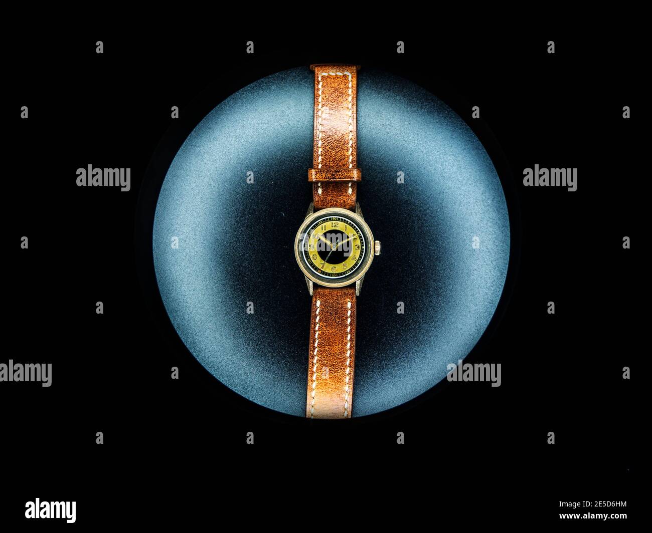 Sphere with a face hi-res stock photography and images - Alamy