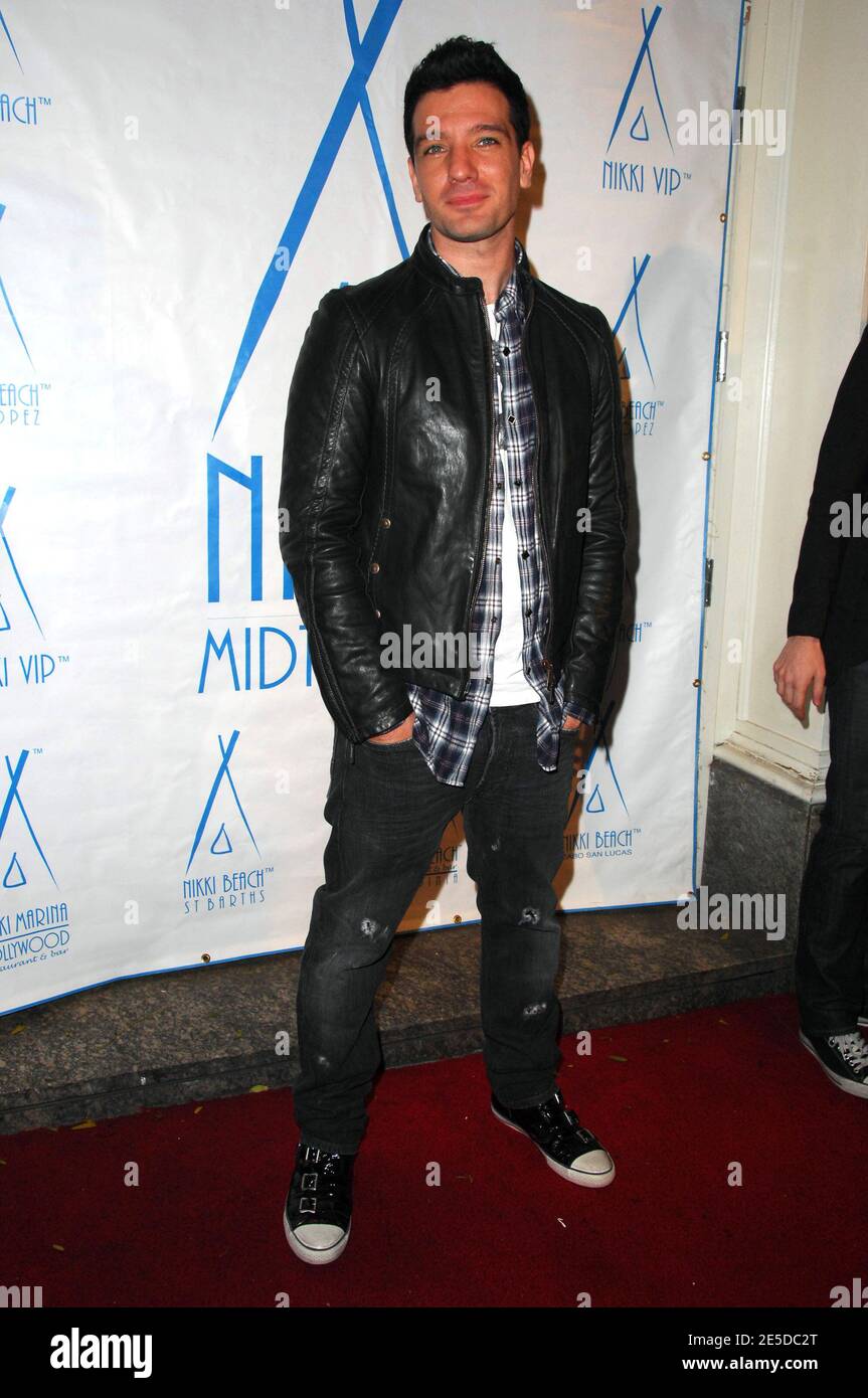 Singer JC Chasez attends the TRL Wrap Party hosted by Damien Fahey held ...