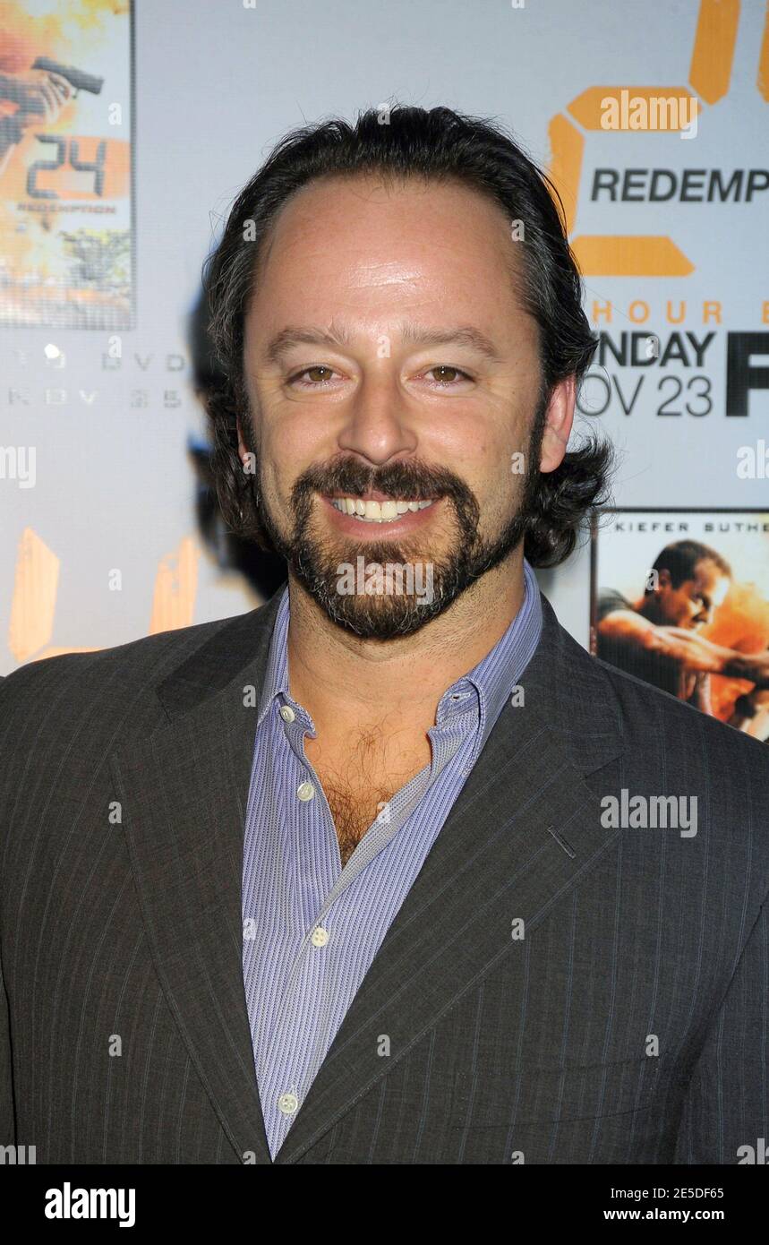 Gil Bellows Family