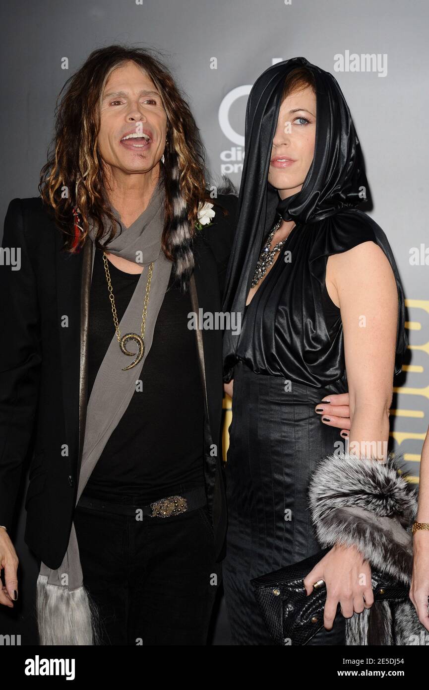 Steven Tyler arriving for the 2008 American Music Awards held at the ...