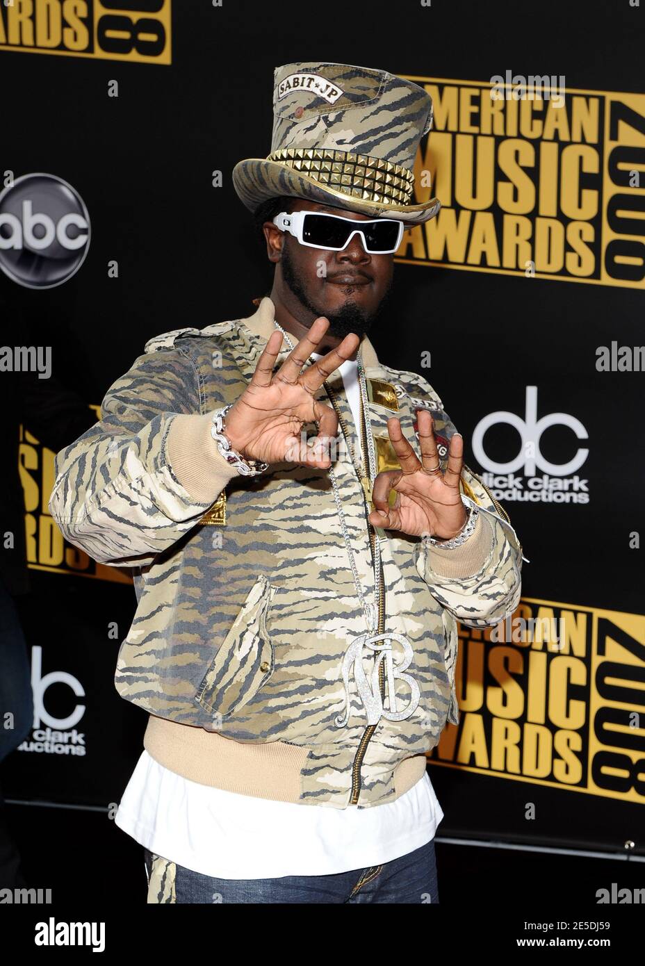 T-Pain arriving for the 2008 American Music Awards held at the Nokia ...