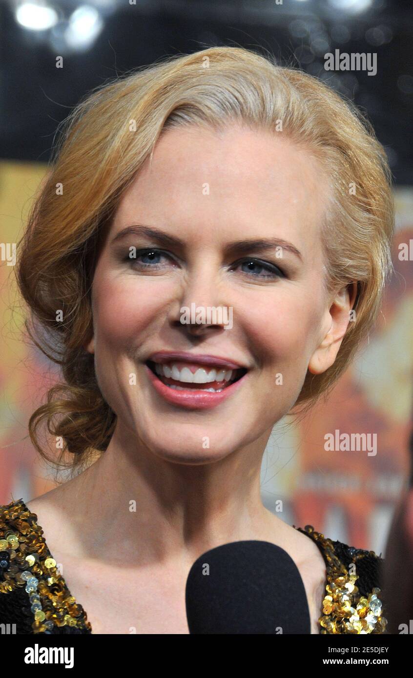 Cast member Nicole Kidman arriving for the premiere of 'Australia' at ...