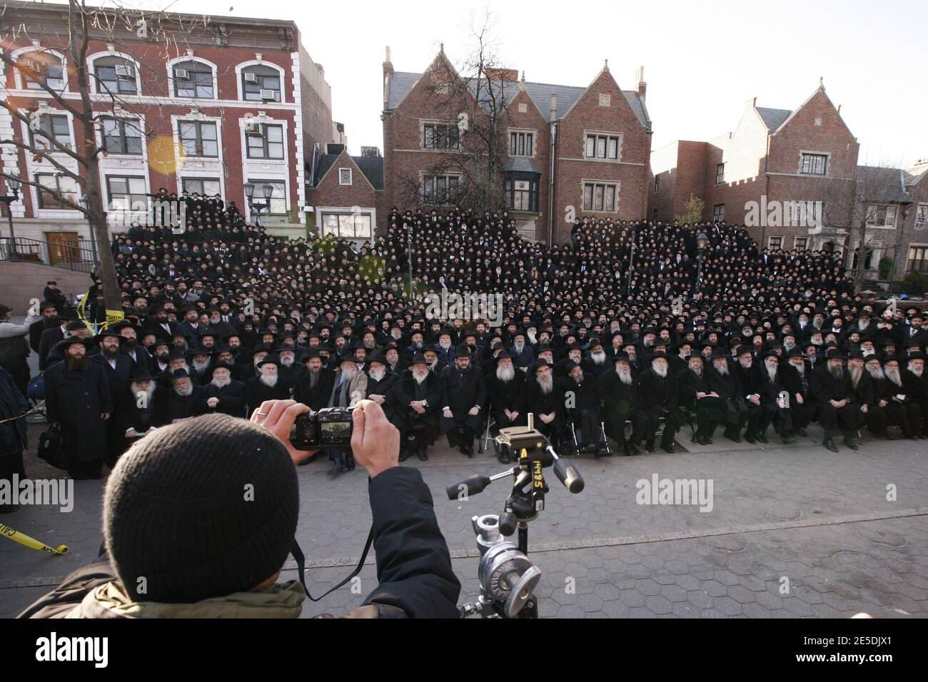 Group of rabbis hi-res stock photography and images - Alamy