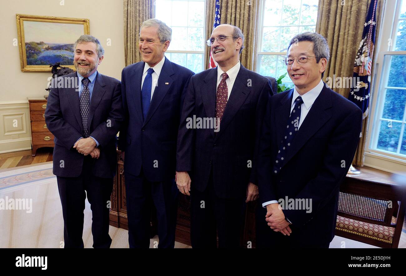 Chemistry laureate martin chalfie hi-res stock photography and images ...