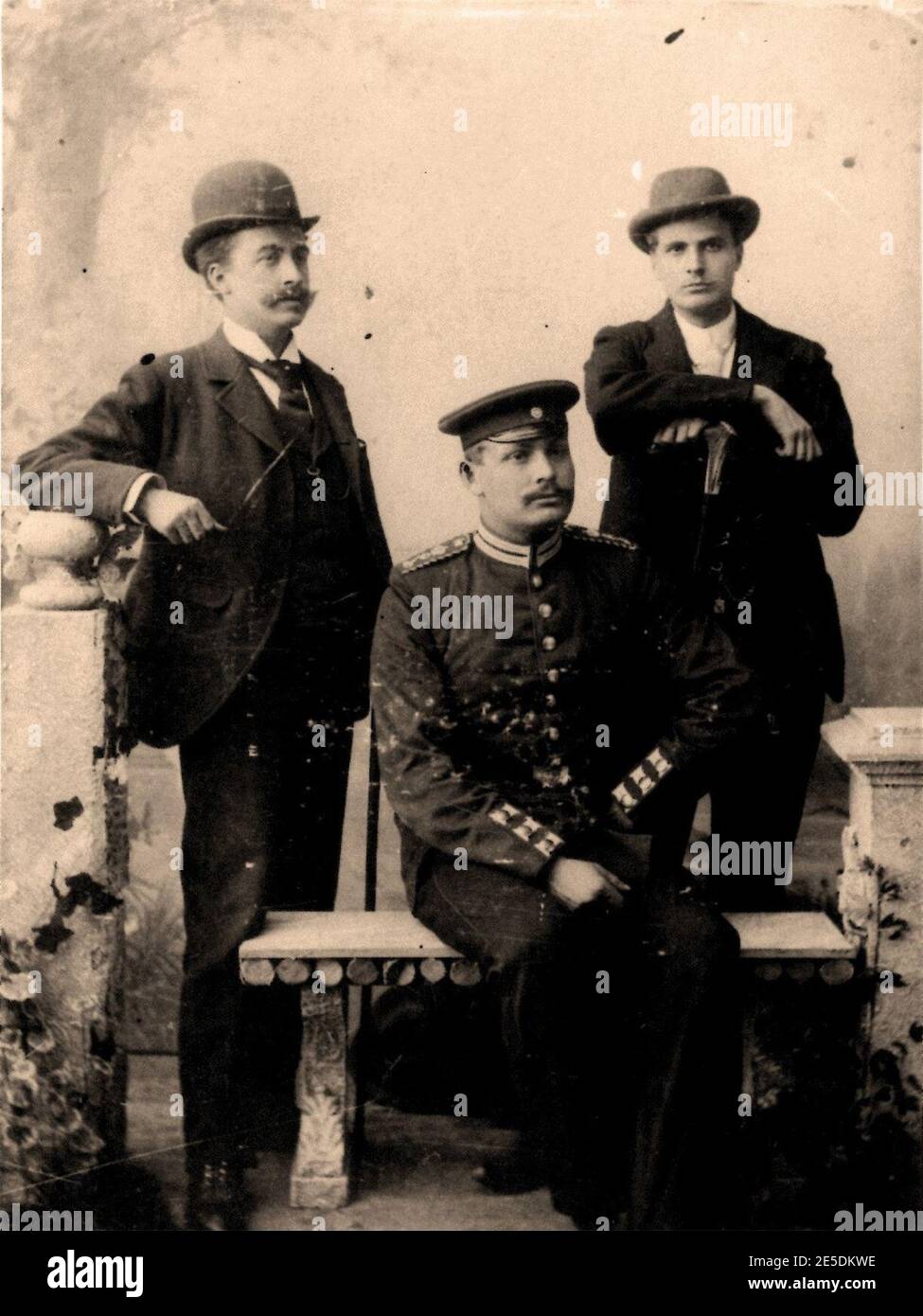 Brueder hi-res stock photography and images - Alamy