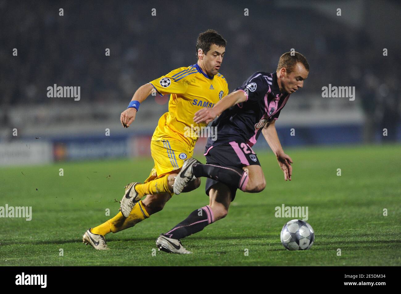 Joe cole chelsea 2008 hi-res stock photography and images - Alamy