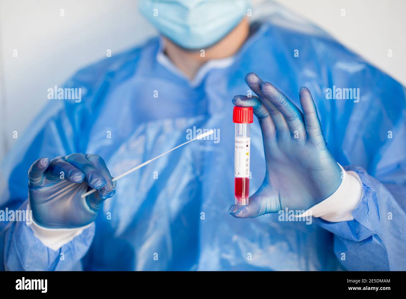 Close-up of a doctor ready to perform a PCR test Stock Photo - Alamy